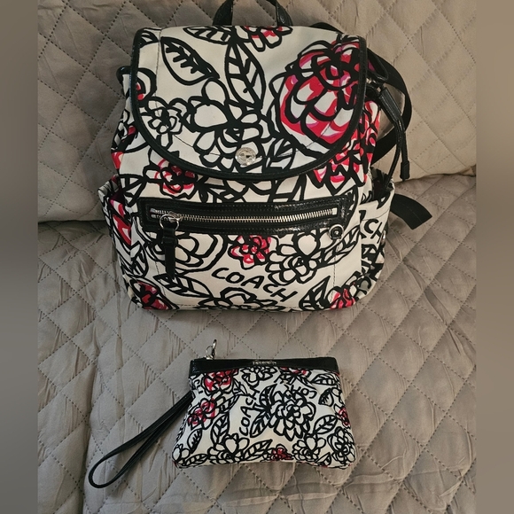 Coach | Bags | Coach Poppy Daisy Floral Graffiti Black White Backpack ...
